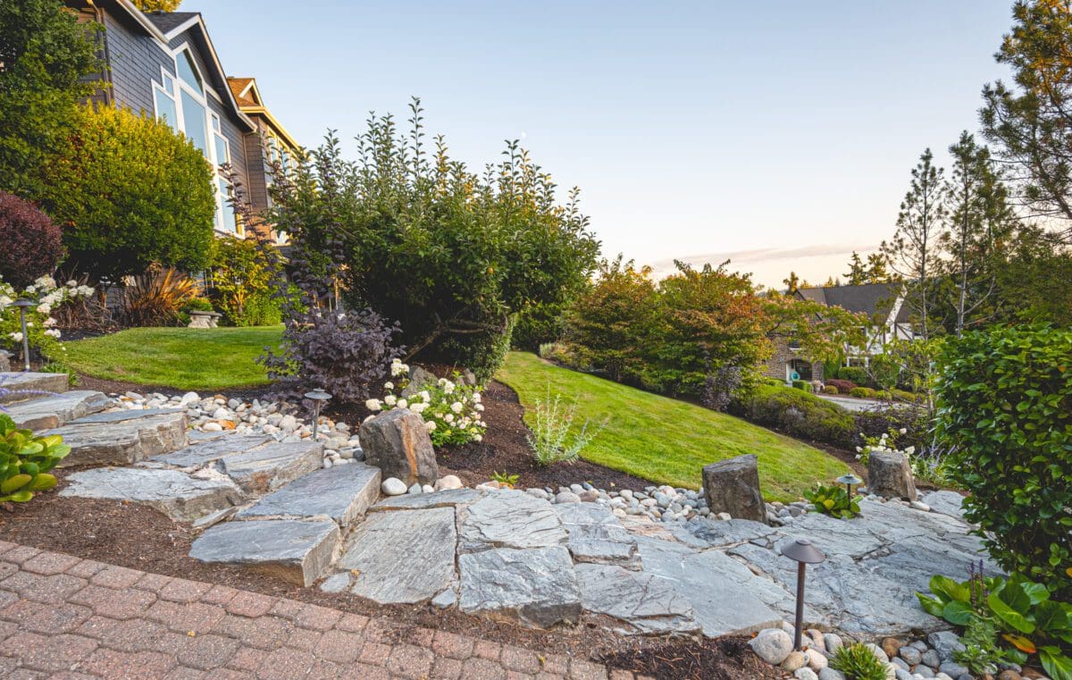 Sloped Yard Landscape Design | Landscape Design Ideas