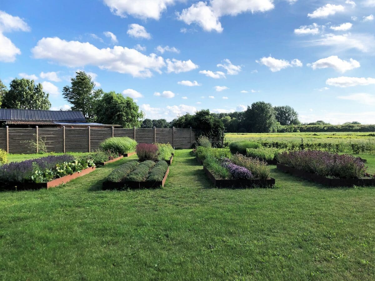 The Timeless Charm of Country Gardens: A Journey Through Their ...