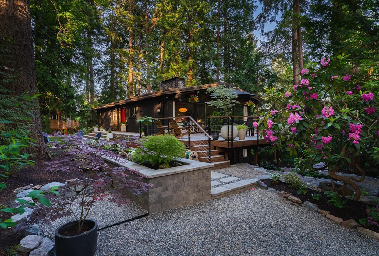 Complete Landscape Design and Installation - Classic Landscaping + Nursery